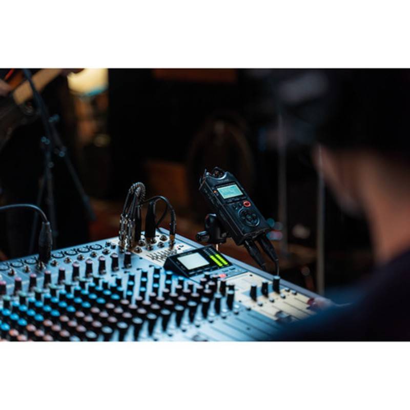 Tascam DR-40X Four-Track Digital Audio Recorder and USB Audio Interface ...
