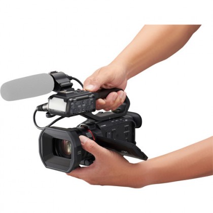 Panasonic HC-X2000 UHD 4K 3G-SDI/HDMI Pro Camcorder with 24x Zoom ...