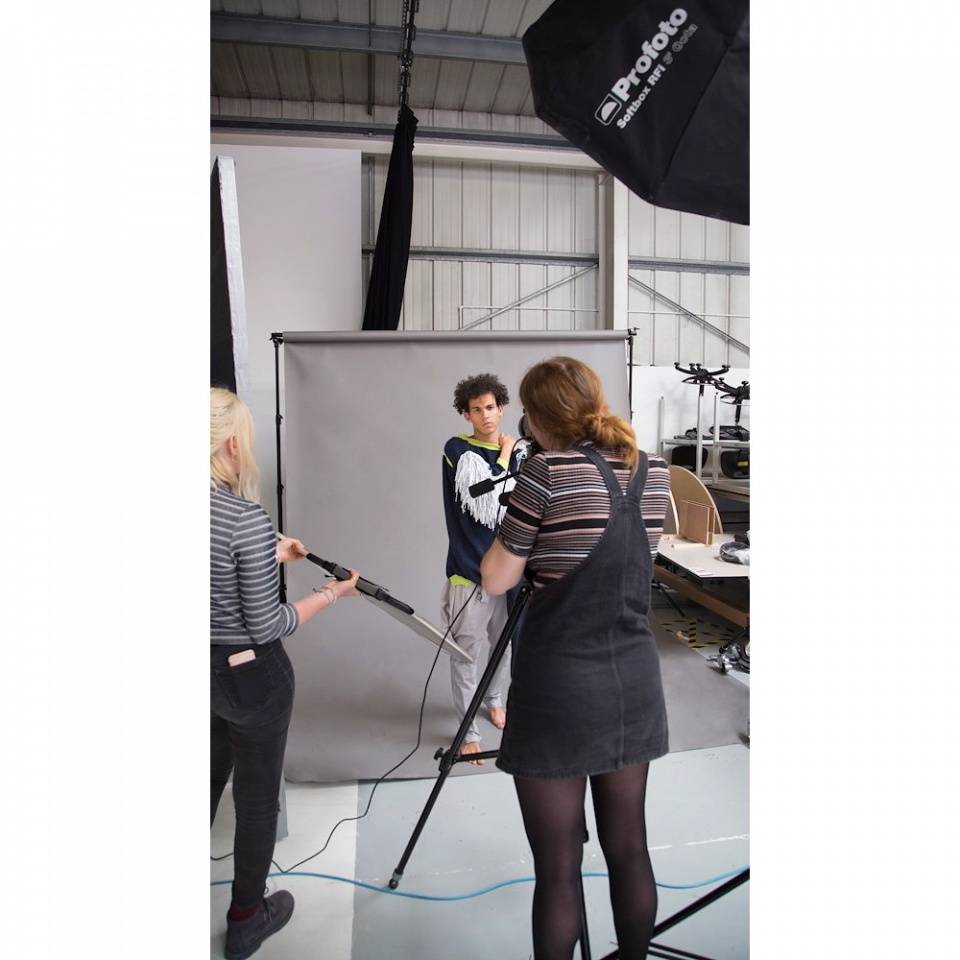 Colorama Paper Background 2.72 x 11m (Black / Charcoal / Mineral Grey ...