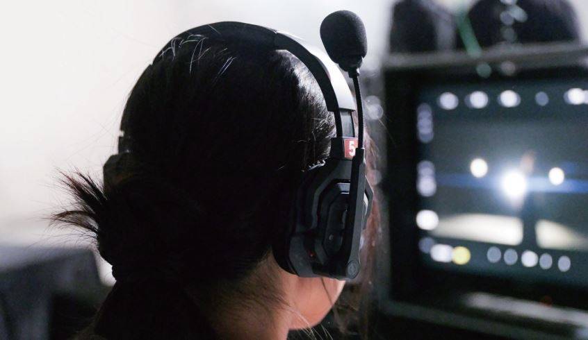 Hollyland Solidcom SE-4S 4-Person Wireless Headset Intercom System with ...