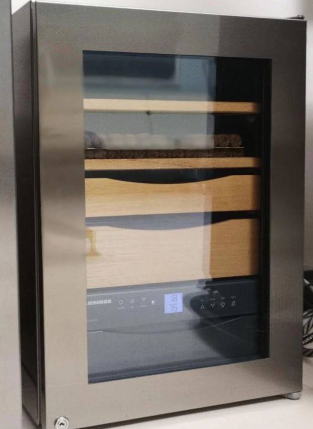 Liebherr 39L Cigar Humidor Dry Cabinet Box | Camera2u Malaysia Top ...